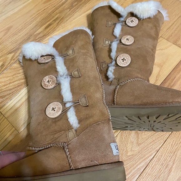 UGG | Shoes | Ugh Australia Boots | Poshmark